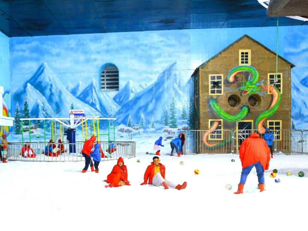 7 Fun Hangout Places in Hyderabad with Family | # 1 Escape Room In ...